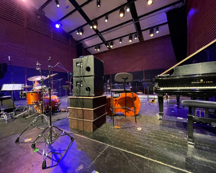 Repenser les parcours utilisateurs et l'identité visuelle d'un portail ...