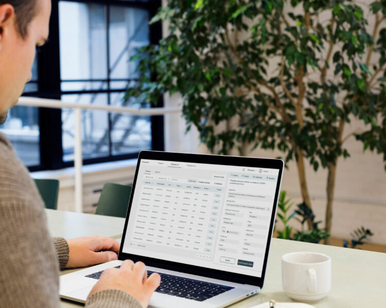 Plateforme de création d'audit sur la performance sociale - Akiani